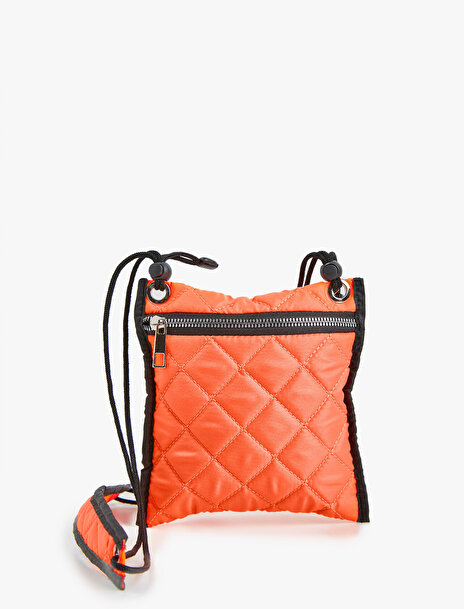 Koton Kadın Kapitoneli Çanta