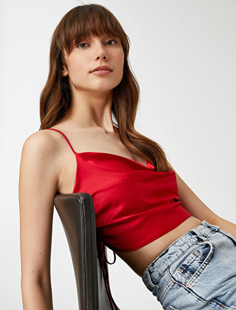 Koton Kadın İnce Askılı Bluz Crop