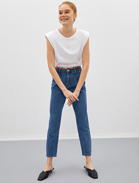 Koton Kadın Mom Jean - Normal Bel Dar Kesim Dar Paça Pantolon Pamuklu Koton Kadın Mom Jean - Normal Bel Dar Kesim Dar Paça Pantolon Pamuklu