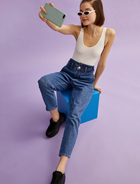 Koton Kadın Baggy Jean Pamuklu- Normal Bel Beli Lastikli Rahat Kesim Hafif Düz Paça Pantolon Koton Kadın Baggy Jean Pamuklu- Normal Bel Beli Lastikli Rahat Kesim Hafif Düz Paça Pantolon