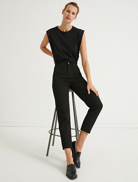 Koton Kadın Pamuklu Mom Jean - Normal Bel Dar Kesim Dar Paça Pantolon