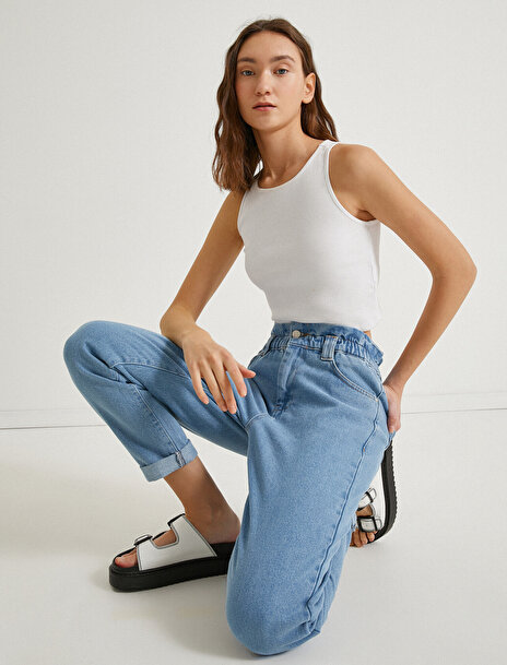 Koton Kadın Yüksek Bel Mom Jean  Dar Kesim Dar Paça Pantolon Pamuklu