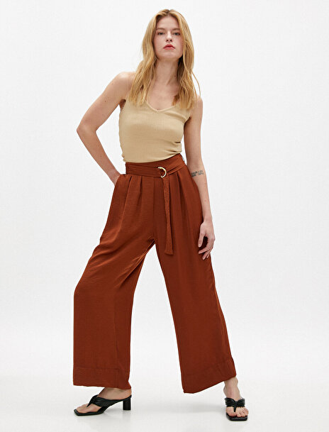 Koton Kadın Geniş Paça Pantolon Kemerli