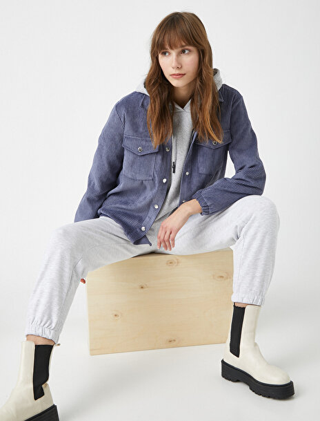 Koton Kadın Cepli Fitilli Kadife Gömlek Oversize Koton Kadın Cepli Fitilli Kadife Gömlek Oversize