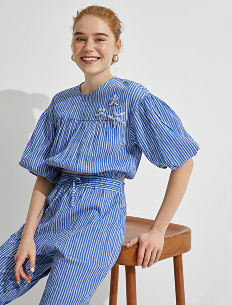 Koton Kadın El Emeği Bluz İşlemeli Çizgili Bisiklet Yaka Pamuklu Koton Kadın El Emeği Bluz İşlemeli Çizgili Bisiklet Yaka Pamuklu