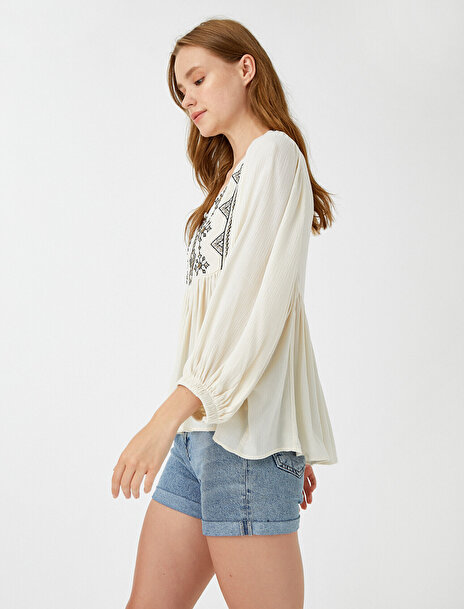 Koton Kadın El Emeği Nakışlı Bluz