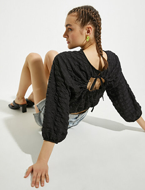 Koton Kadın Crop Bluz Uzun Kollu Dokulu