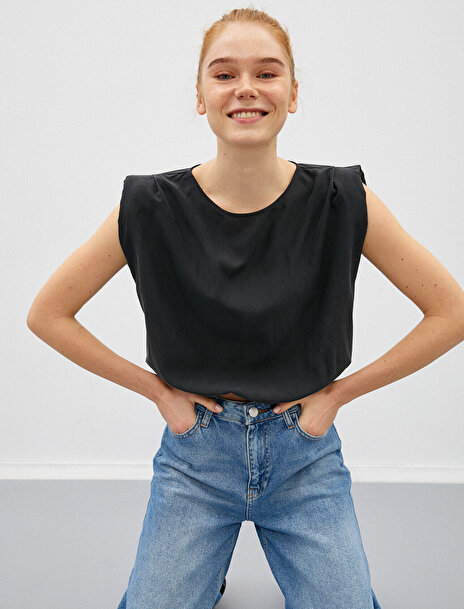 Koton Kadın Vatkalı Bluz Bisiklet Yaka Kısa Kollu