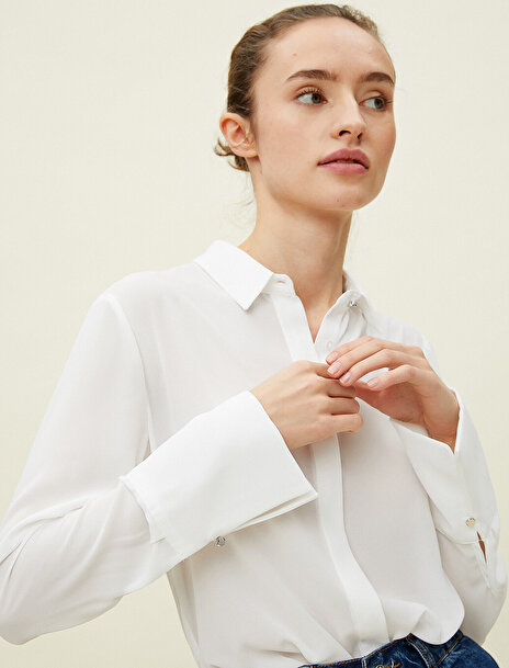 Koton Kadın Bilek Detaylı Düğmeli Gömlek