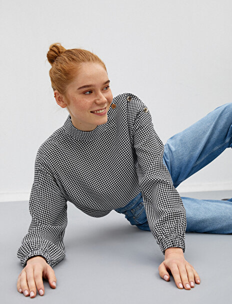 Koton Kadın Kareli Bluz Uzun Kollu Dik Yaka Düğme Detaylı