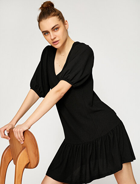 Koton Kadın Mini Elbise Kısa Kollu V Yaka