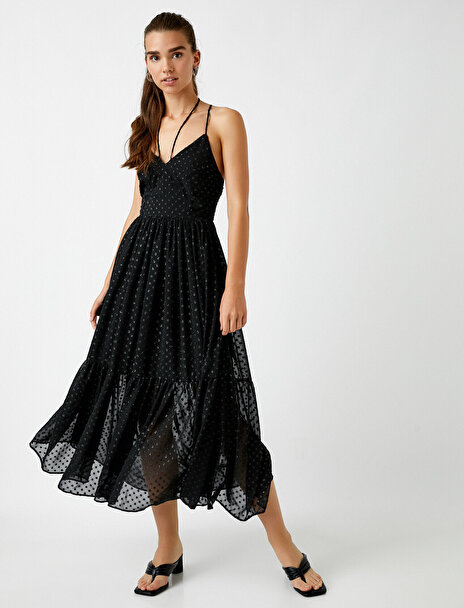 Koton Kadın V Yaka Nakışlı Elbise Midi Boy Koton Kadın V Yaka Nakışlı Elbise Midi Boy