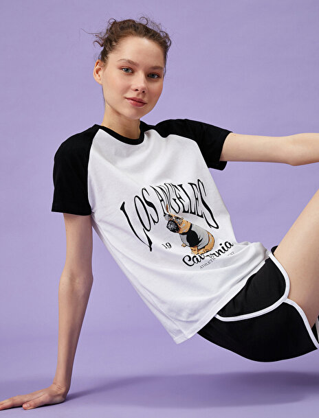 Koton Kadın Yazılı Baskılı Tişört Renk Bloklu Bisiklet Yaka Pamuklu