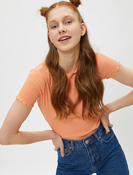 Koton Ole Genç Kız Bisiklet Yaka Tişört Fırfır Detaylı Fitilli