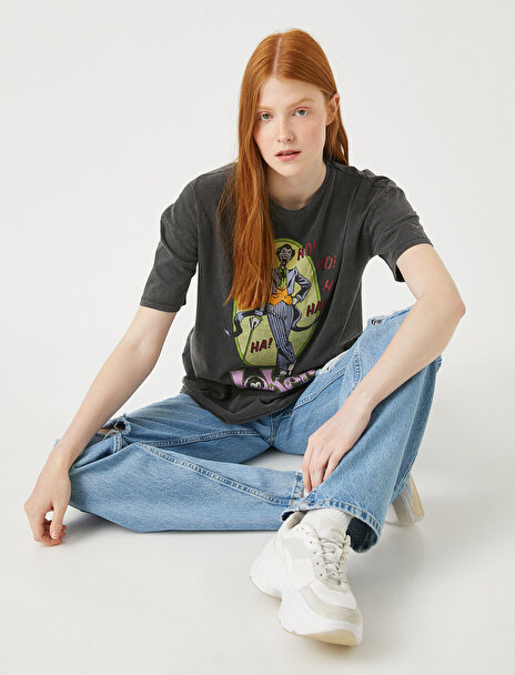 Koton Ole Genç Kız Joker Tişört Lisanslı Pamuklu Koton Ole Genç Kız Joker Tişört Lisanslı Pamuklu