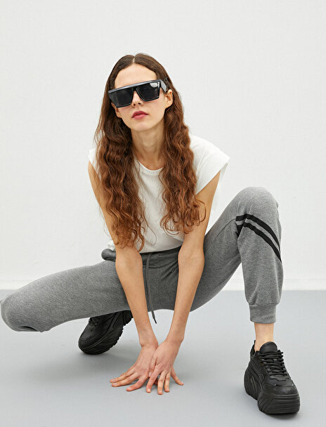 Koton Kadın Jogger Eşofman Altı Şerit Detaylı Koton Kadın Jogger Eşofman Altı Şerit Detaylı