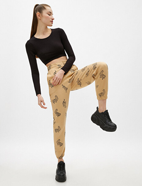 Koton Kadın Kaplan Baskılı Jogger Beli Lastikli Pamuklu Eşofman Altı Koton Kadın Kaplan Baskılı Jogger Beli Lastikli Pamuklu Eşofman Altı