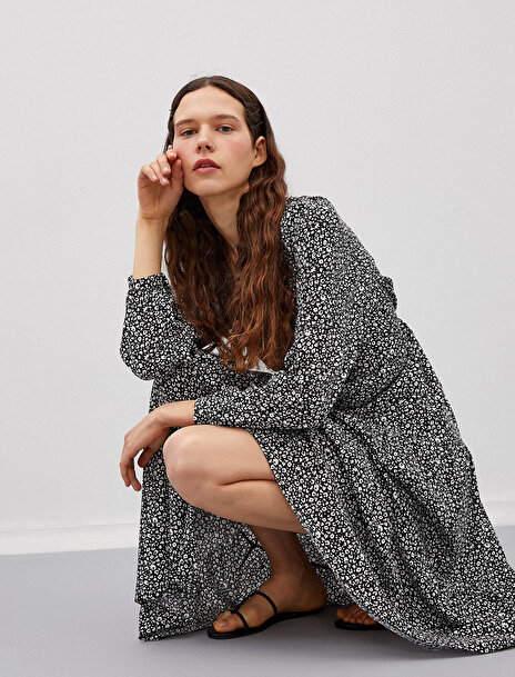 Koton Ole Genç Kız Çiçekli Yazlık Elbise Uzun Kollu Kare Yaka Koton Ole Genç Kız Çiçekli Yazlık Elbise Uzun Kollu Kare Yaka