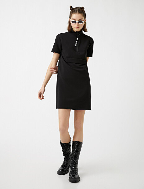 Koton Kadın Dik Yaka Kısa Kollu Fermuarlı Elbise