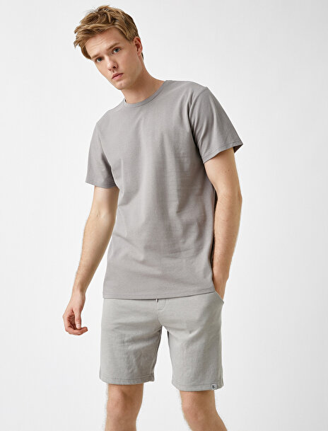 Koton Erkek Basic Tişört Standart Fit Pamuklu Koton Erkek Basic Tişört Standart Fit Pamuklu