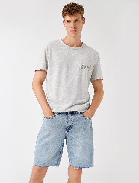 Koton Erkek Kabartmalı Baskılı Tişört Koton Erkek Kabartmalı Baskılı Tişört