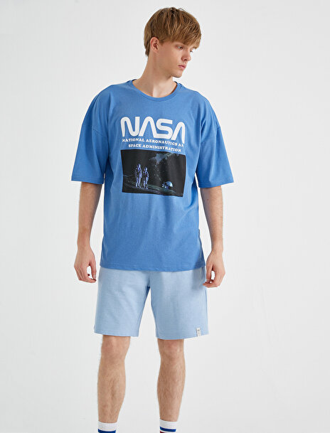 Koton Erkek NASA Tişört Lisanslı Oversize Koton Erkek NASA Tişört Lisanslı Oversize