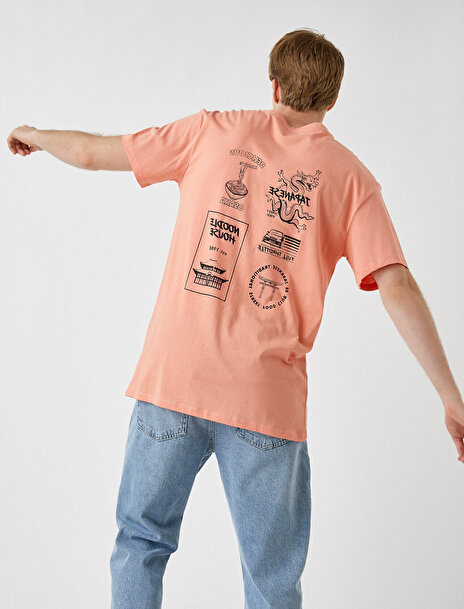 Koton Erkek Arkası Baskılı Oversize Tişört