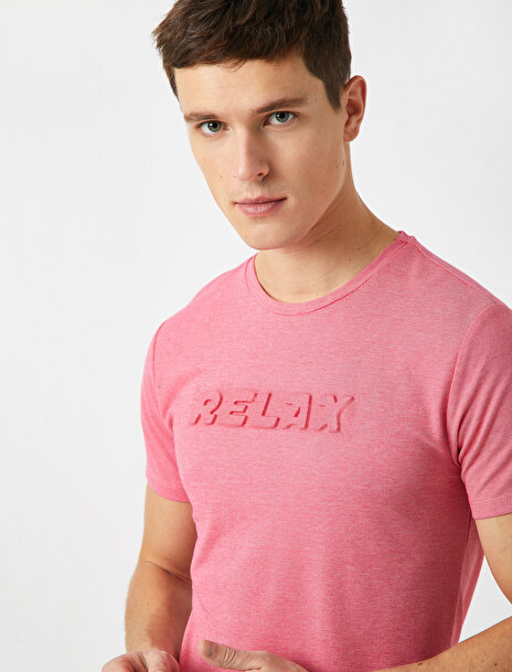 Koton Erkek Kabartma Yazılı Tişört Kısa Kollu Pamuklu