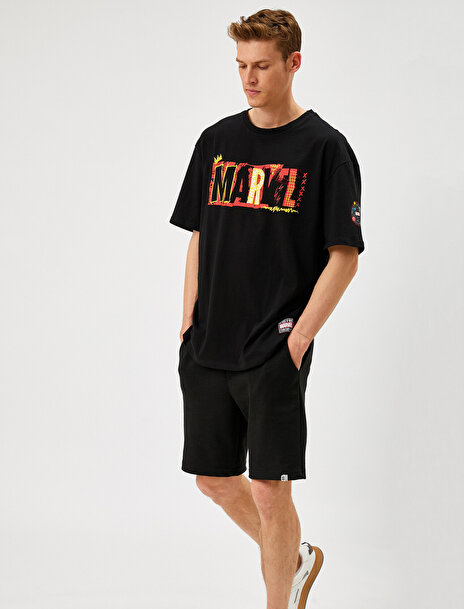 Koton Erkek Marvel Tişört Lisanslı Pamuklu Oversize Koton Erkek Marvel Tişört Lisanslı Pamuklu Oversize