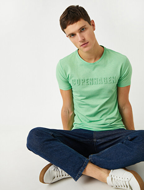 Koton Erkek Kabartma Yazılı Tişört, Kısa Kollu, Bisiklet Yaka