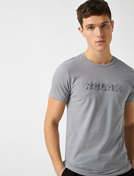 Koton Erkek Kabartma Yazılı Tişört Kısa Kollu Pamuklu