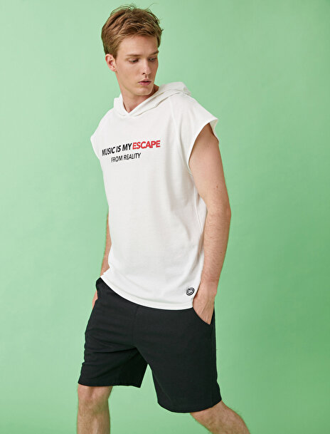 Koton Erkek Sloganlı Tişört Kapüşonlu Pamuklu Koton Erkek Sloganlı Tişört Kapüşonlu Pamuklu