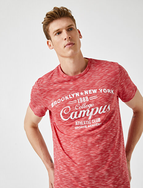 Koton Erkek Yazılı Tişört Kısa Kollu Bisiklet Yaka Pamuklu Slim Fit