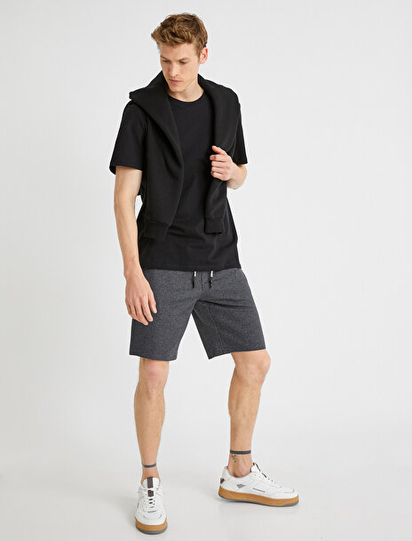 Koton Erkek Çizgili Bermuda Şort Belden Baglamali Cepli Pamuklu