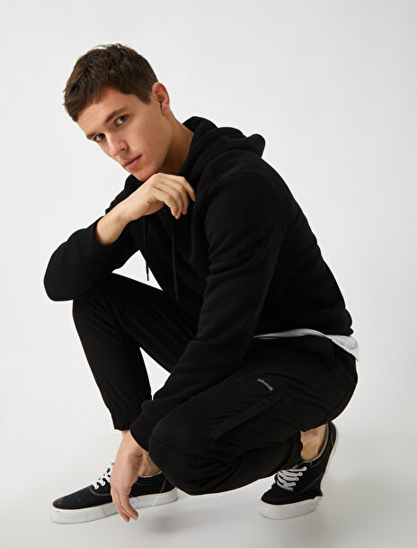 Koton Erkek Gabardin Kumaştan Pamuklu Tapared Fit Chino Jogger Pantolon Koton Erkek Gabardin Kumaştan Pamuklu Tapared Fit Chino Jogger Pantolon