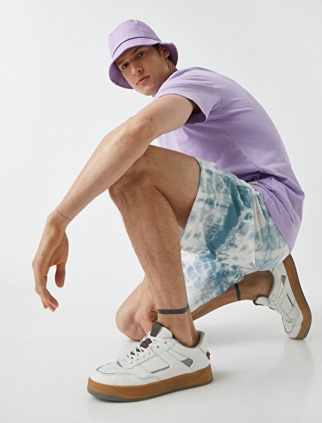 Koton Erkek Batik Desenli Şort