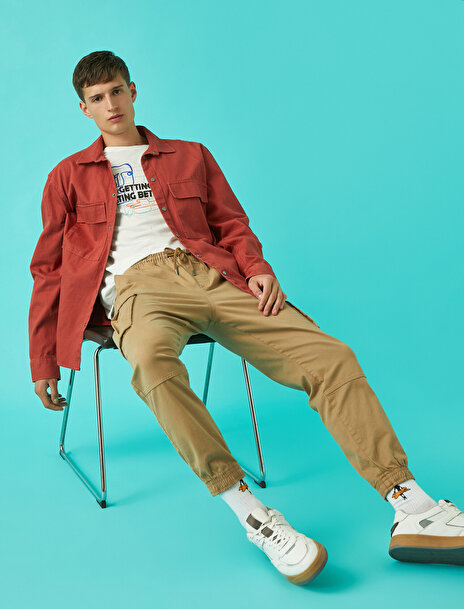 Koton Erkek Gabardin Kumaştan Pamuklu Tapared Fit Kargo Jogger Pantolon Koton Erkek Gabardin Kumaştan Pamuklu Tapared Fit Kargo Jogger Pantolon