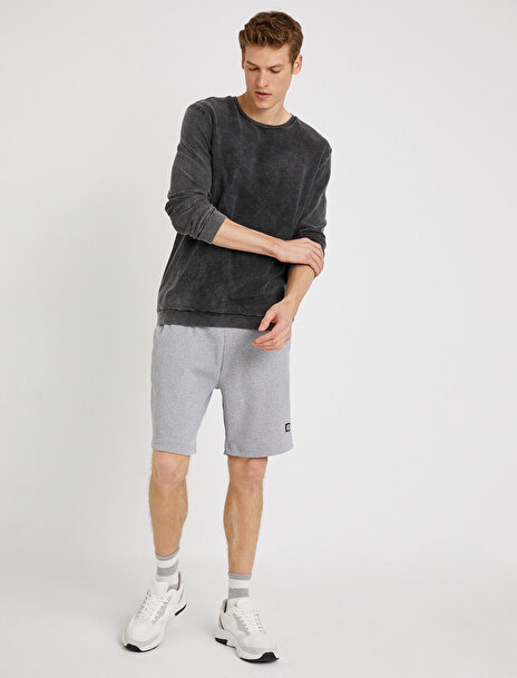 Koton Erkek Cepli Şort Amblemli Koton Erkek Cepli Şort Amblemli