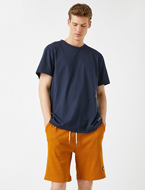 Koton Erkek Cepli Şort Amblemli Koton Erkek Cepli Şort Amblemli