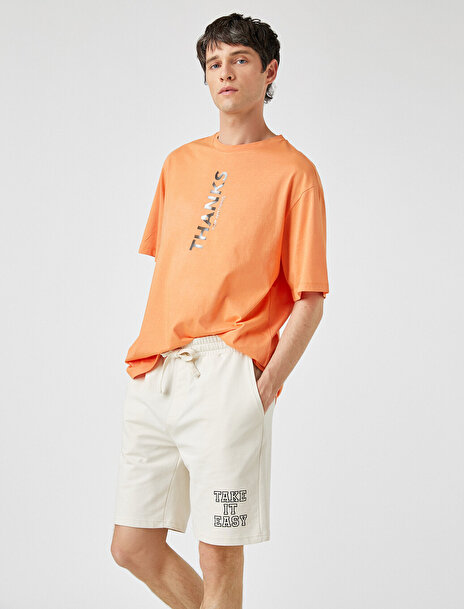 Koton Erkek Organik Pamuklu Sloganli Sort