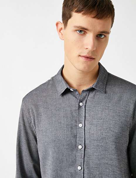 Koton Erkek Pamuklu Klasik Yaka Uzun Kollu Gömlek