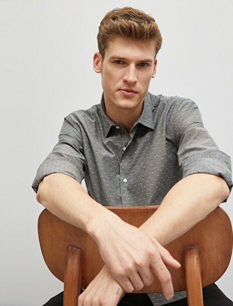 Koton Erkek Pamuklu Klasik Yaka Uzun Kollu Gömlek