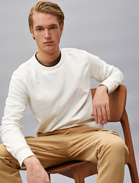 Koton Erkek Pamuklu Basic Bisiklet Yaka Uzun Kollu Sweatshirt Koton Erkek Pamuklu Basic Bisiklet Yaka Uzun Kollu Sweatshirt