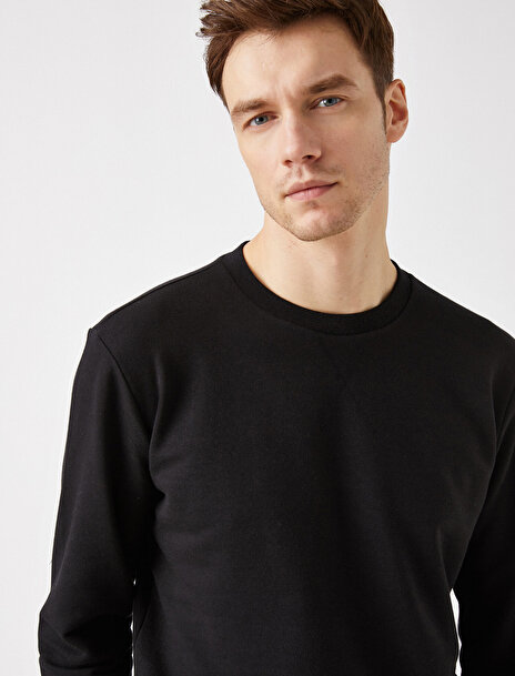 Koton Erkek Pamuklu Basic Bisiklet Yaka Uzun Kollu Sweatshirt Koton Erkek Pamuklu Basic Bisiklet Yaka Uzun Kollu Sweatshirt