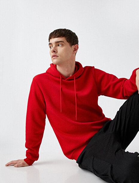 Koton Erkek Pamuklu Kapüşonlu Uzun Kollu Basic Sweatshirt Koton Erkek Pamuklu Kapüşonlu Uzun Kollu Basic Sweatshirt