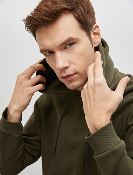 Koton Erkek Pamuklu Kapüşonlu Uzun Kollu Basic Sweatshirt Koton Erkek Pamuklu Kapüşonlu Uzun Kollu Basic Sweatshirt
