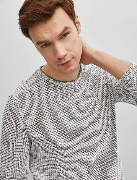 Koton Erkek Bisiklet Yaka Uzun Kollu Slim Fit Kazak