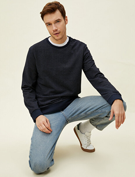 Koton Erkek Pamuklu Bisiklet Yaka Uzun Kollu Basic Kazak