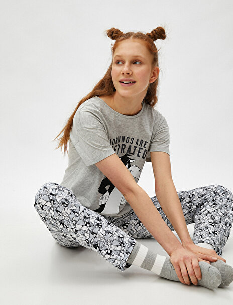 Koton Kadın Tom & Jerry Pijama Takımı Pamuklu Lisanslı