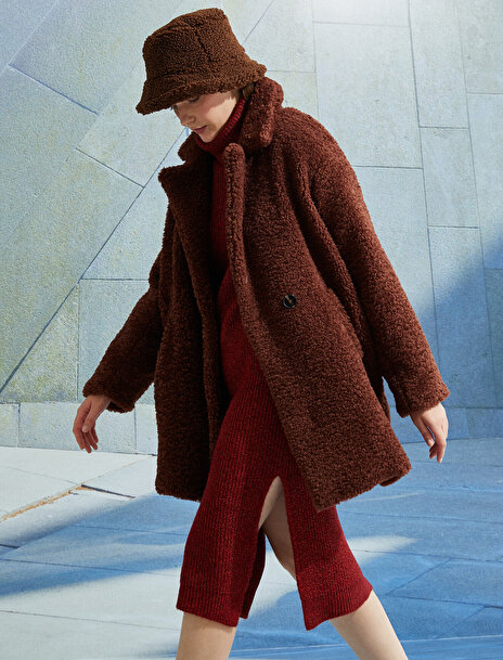 Koton Kadın Katlı Yaka Düğmeli Cepli Peluş Kaban